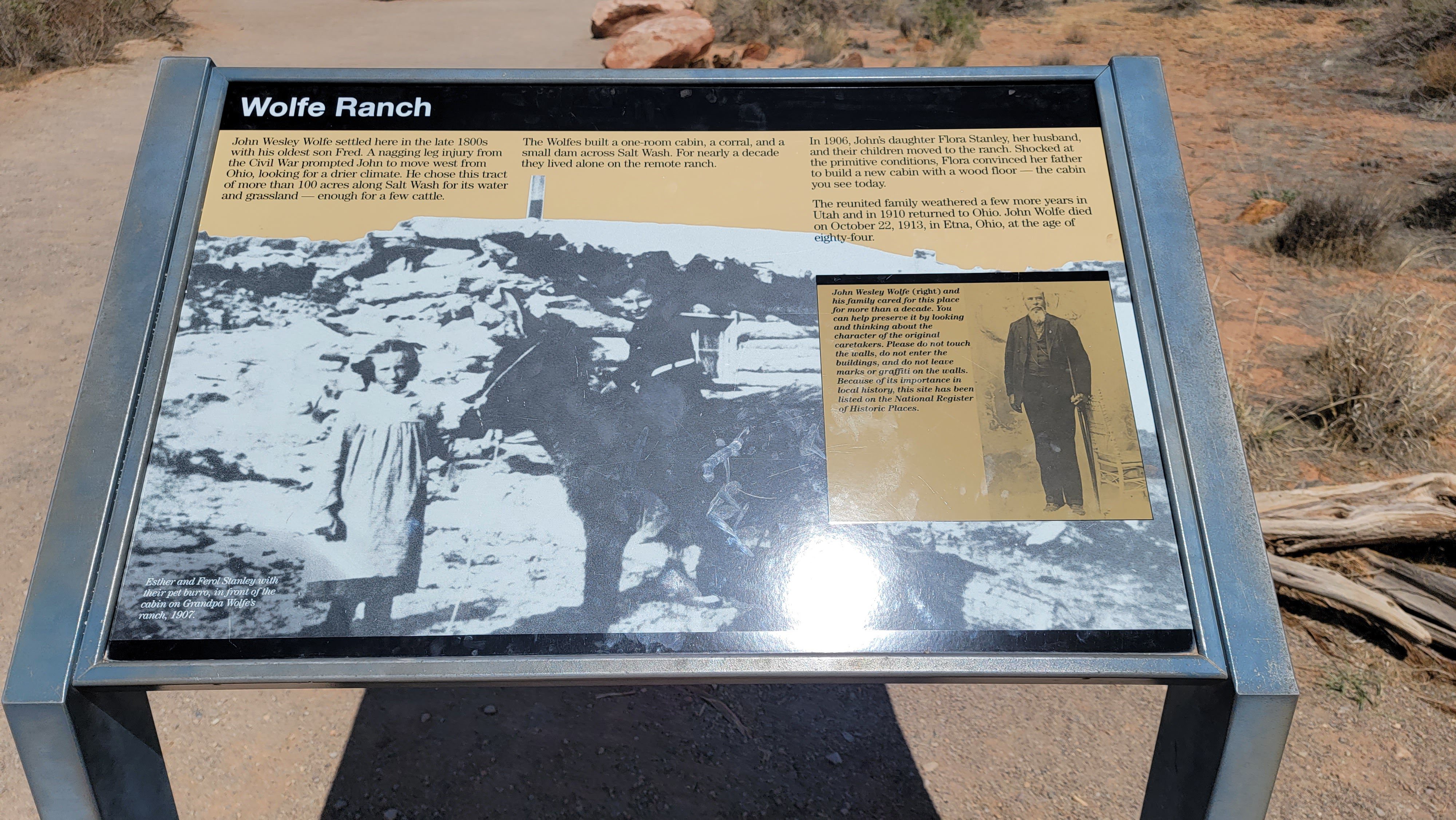 Delicate Arch - Fat Man Little Trail